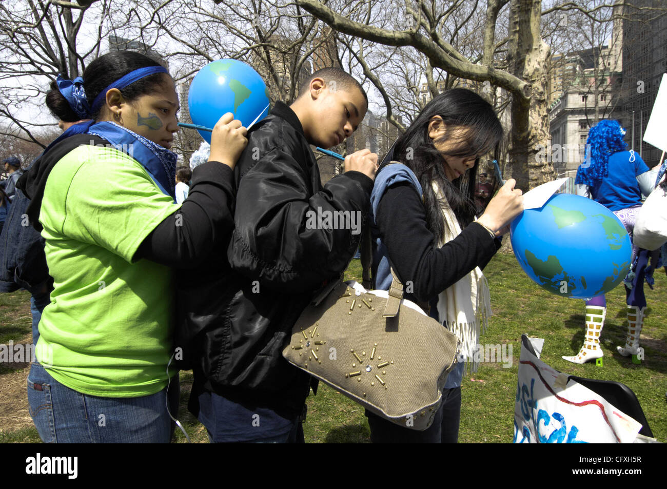 April 14, 2007 New York City Battery Park Manhattan Endrina Gonzalez ...