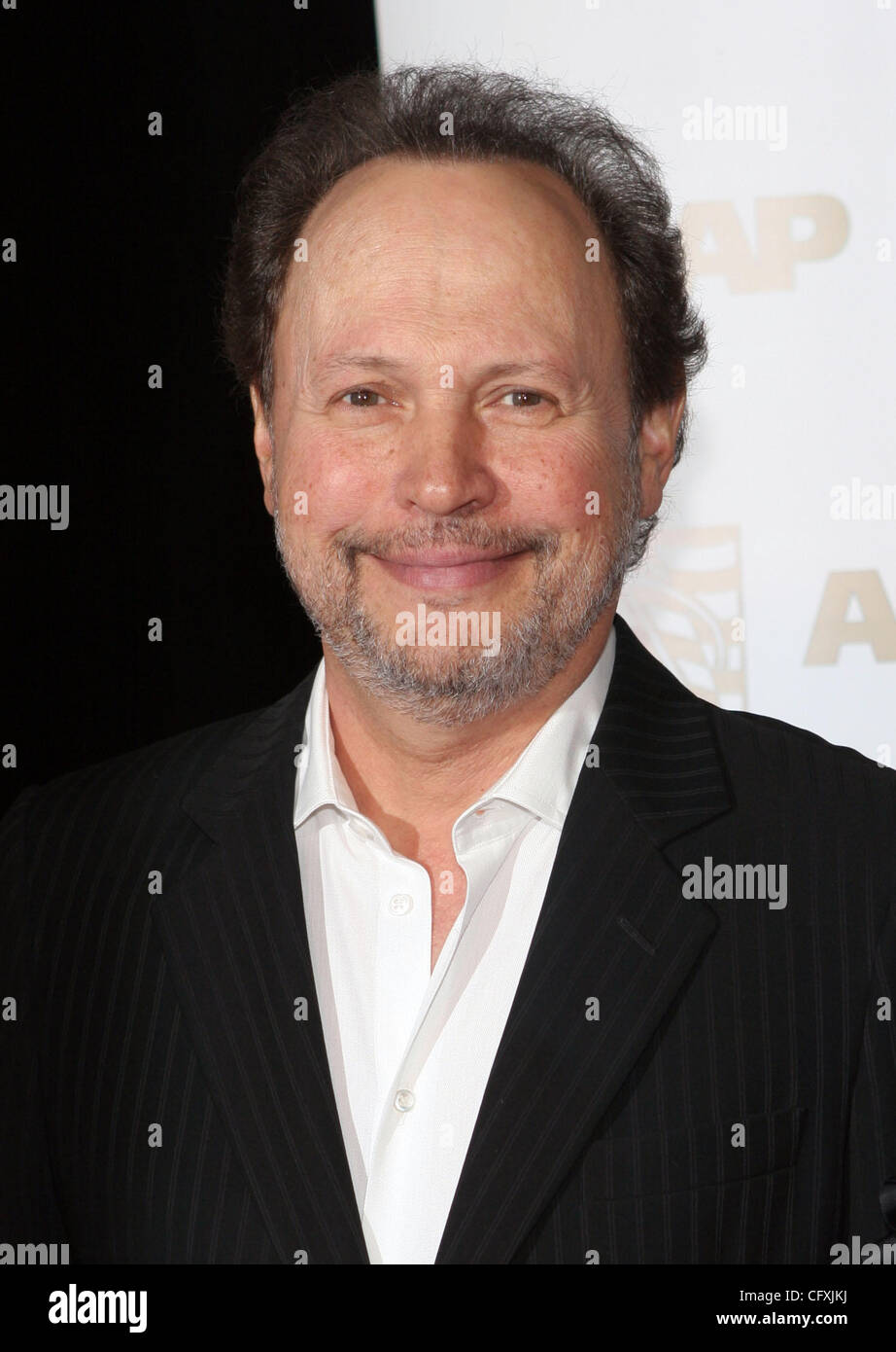 Apr 17, 2007 - Hollywood, CA, USA - Actor BILLY CRYSTAL arrives at the ...
