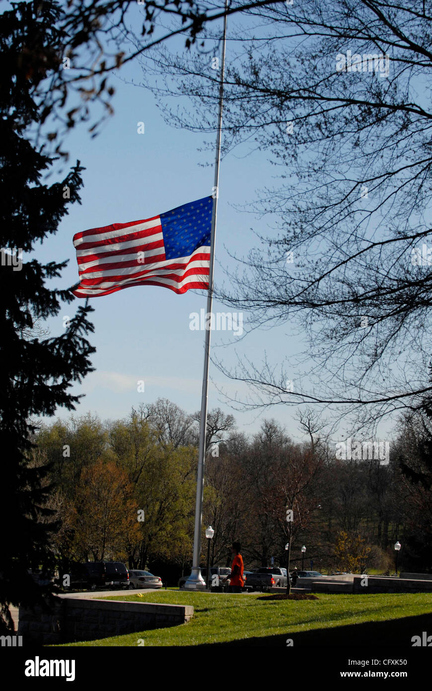 Apr 17, 2007 - Blacksburg, VA , USA - 24 hours after South Korean CHO ...