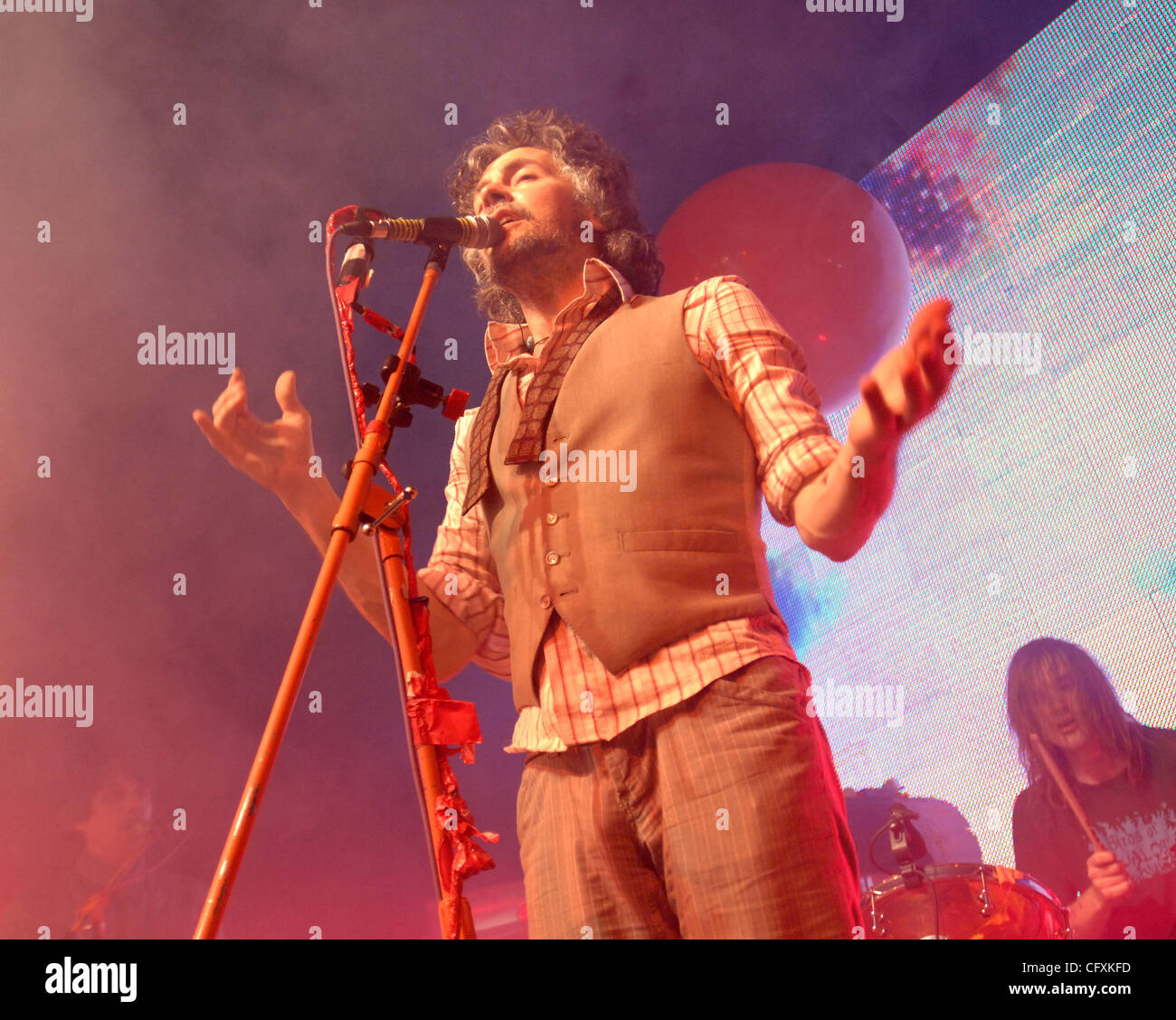 Apr. 18, 2007; Raleigh, NC USA; Singer WAYNE COYNE of the band THE ...