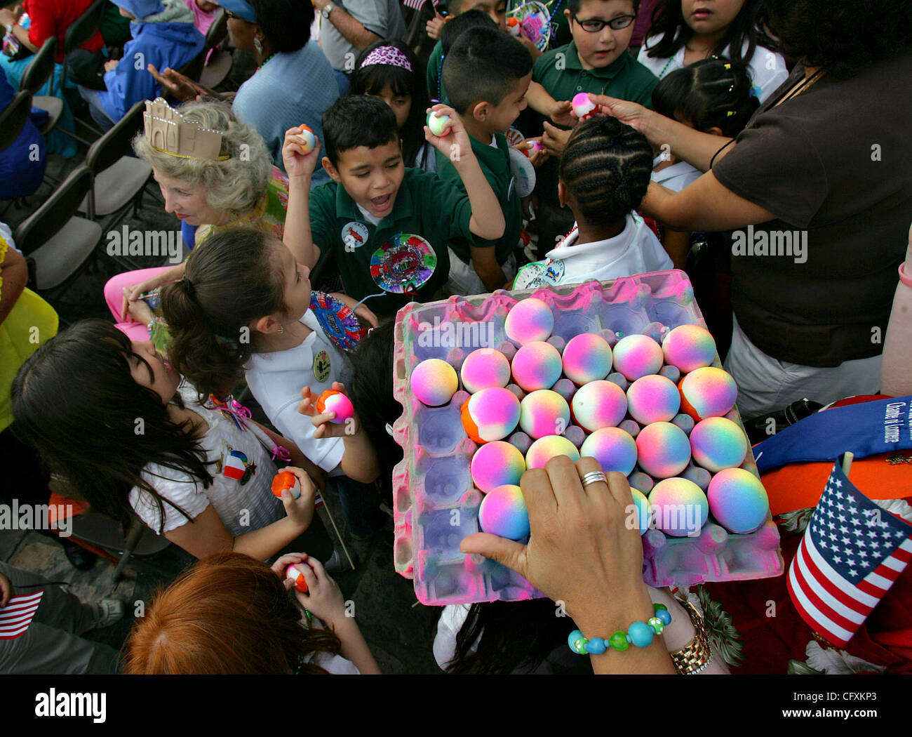Cascarones san antonio hi-res stock photography and images - Alamy
