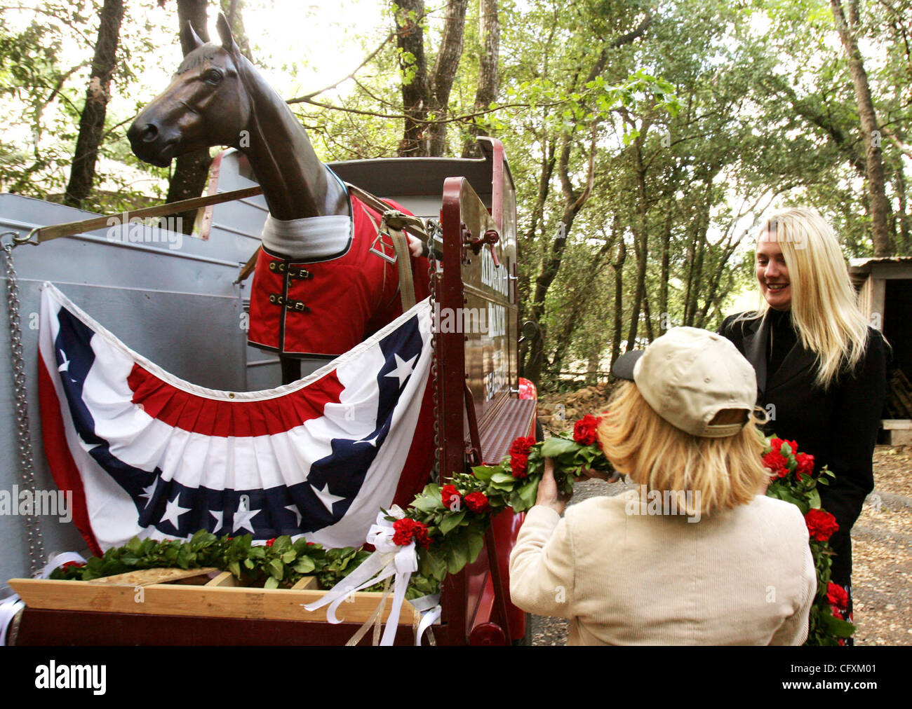 Apr 17, 2007 - Glen Ellen, CA, USA - PAM BERG, left, who rescues ...