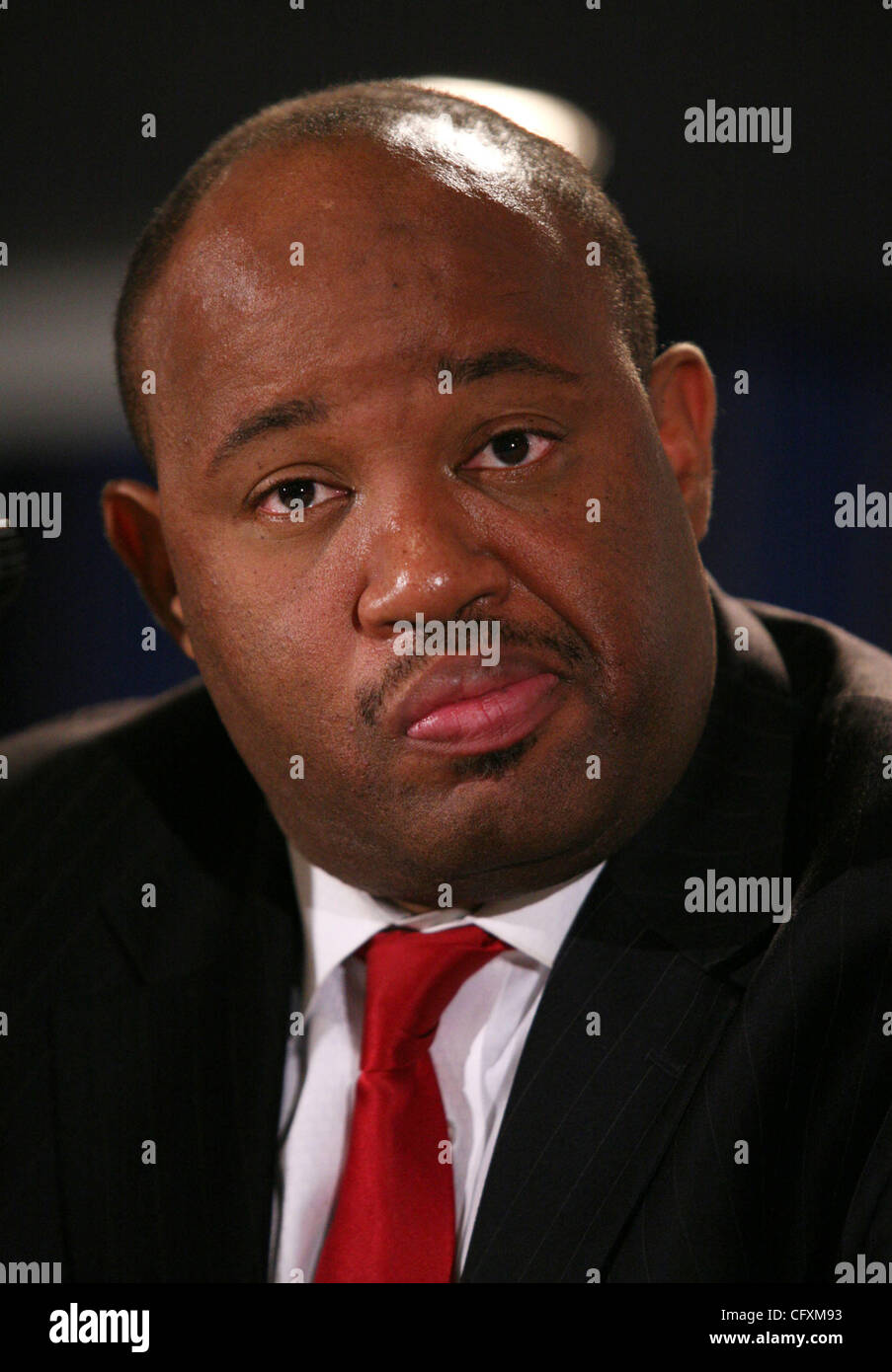 Dominic carter hi-res stock photography and images - Alamy