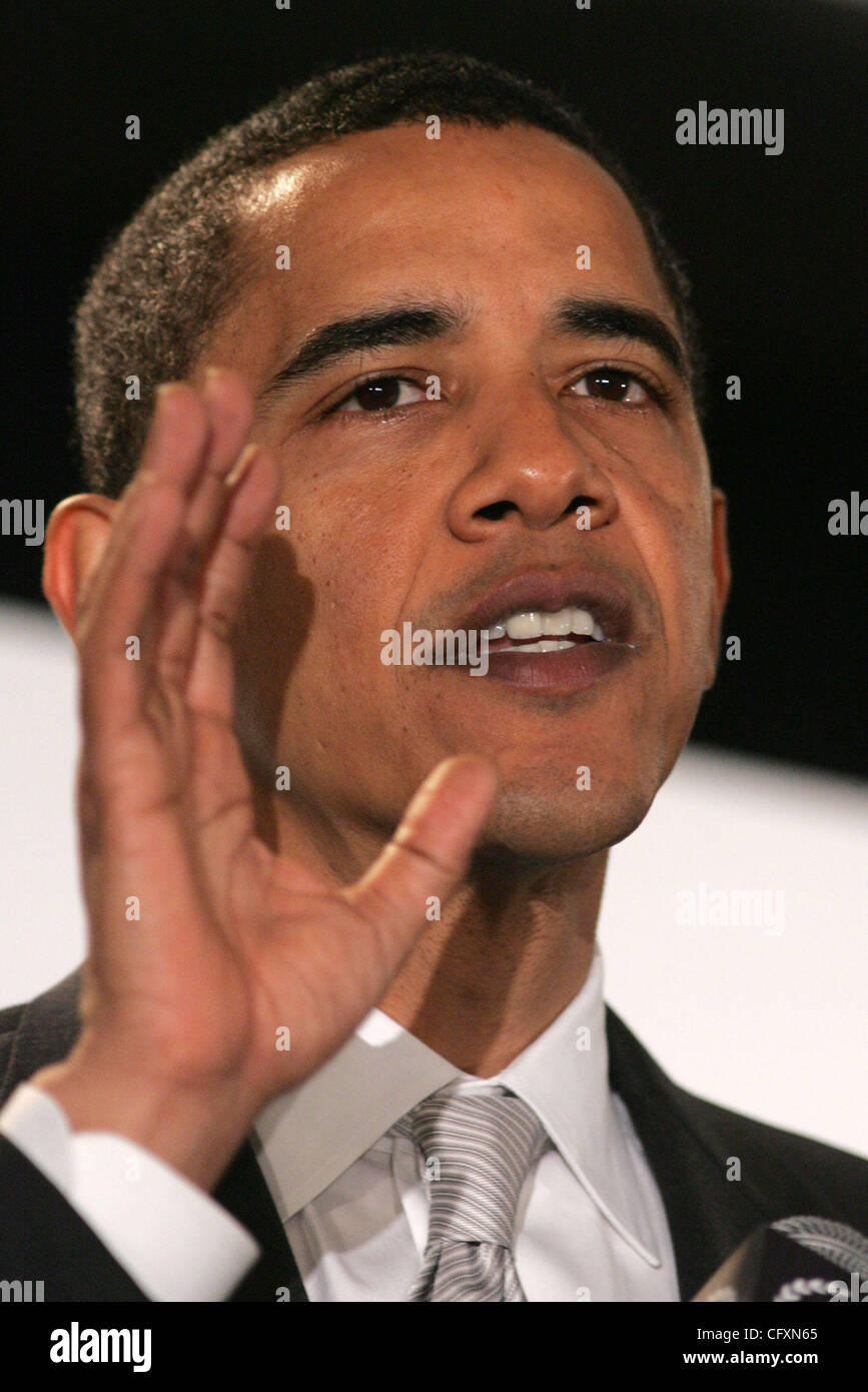 Apr 21, 2007 - New York, NY, USA - Senator and presidential hopeful ...