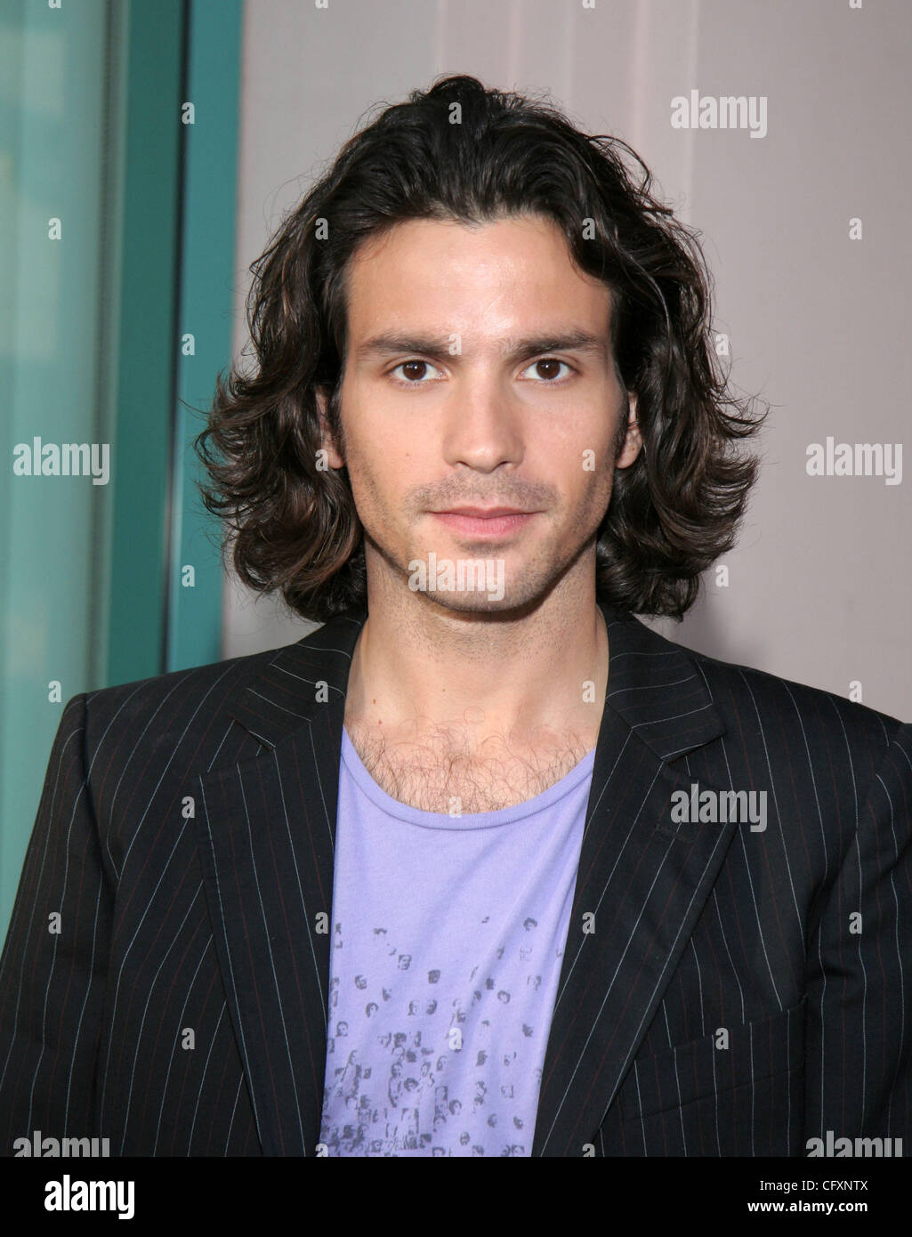 Santiago Cabrera