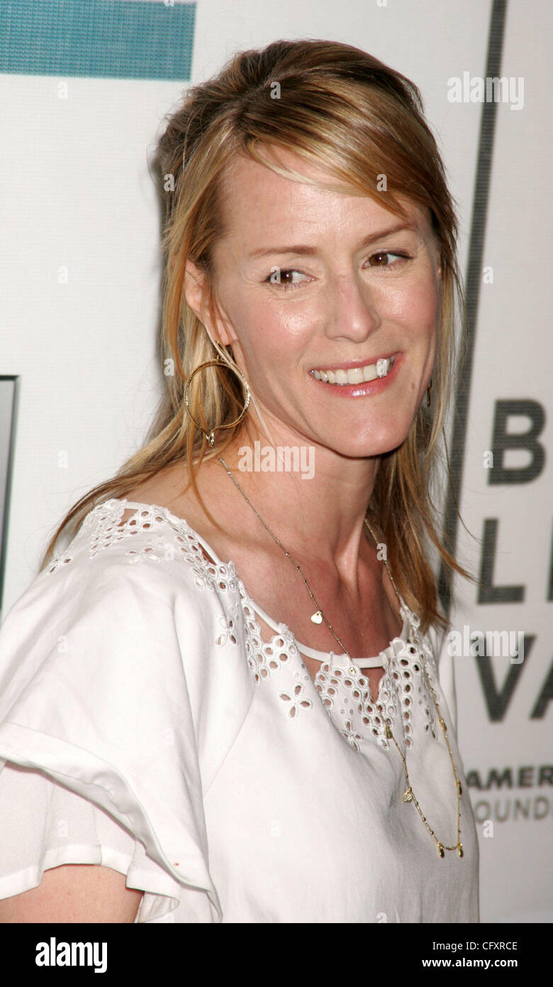 Apr 25, 2007 - New York, NY, USA - Actress MARY STUART MASTERSON at the ...