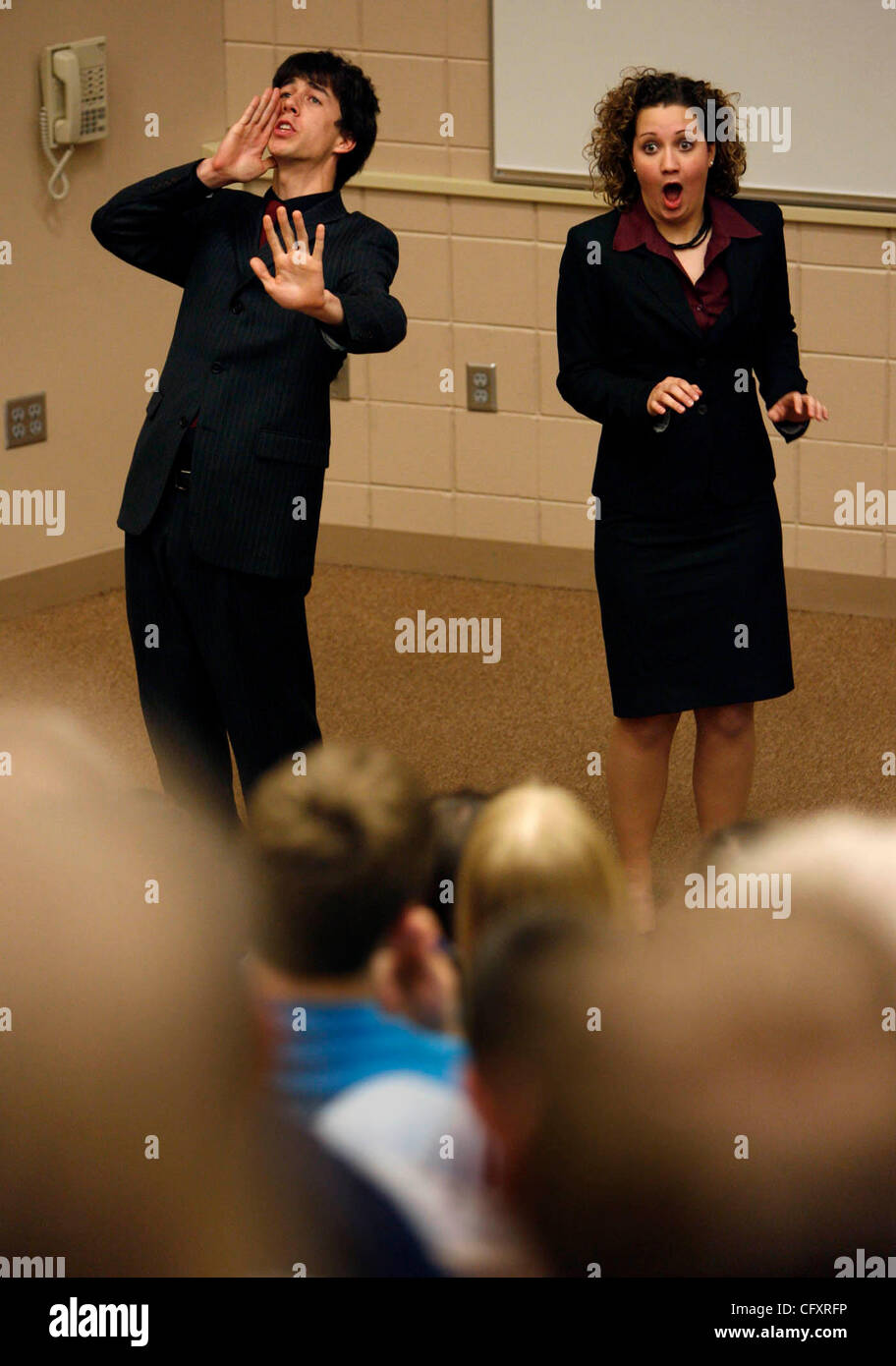 Interpretation duo hi-res stock photography and images - Alamy