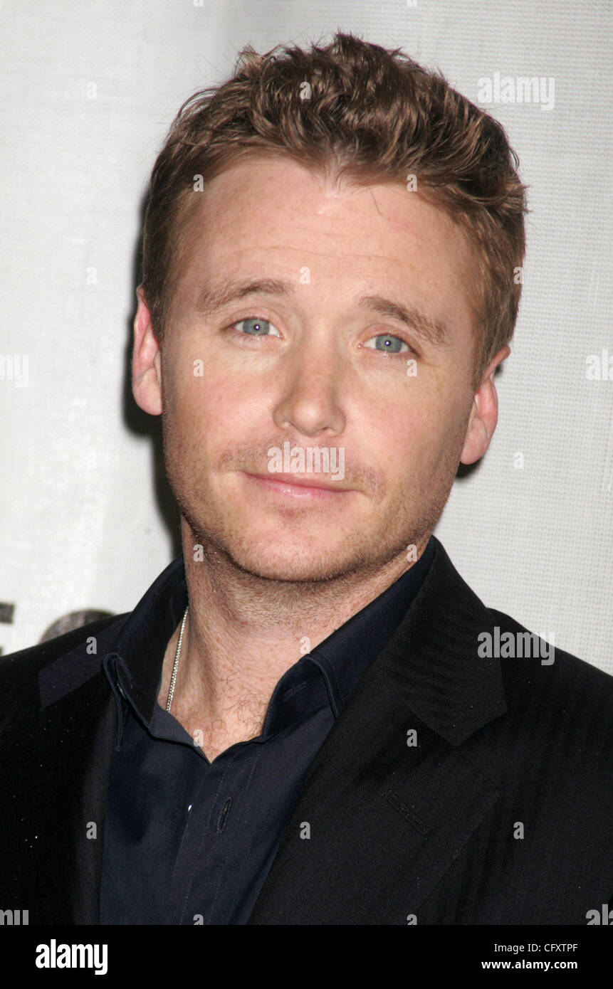 Apr 27, 2007 - New York, NY, USA - Actor KEVIN CONNOLLY at the photo op ...