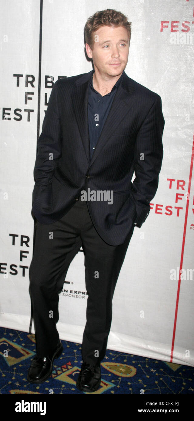 Apr 27, 2007 - New York, NY, USA - Actor KEVIN CONNOLLY at the photo op ...