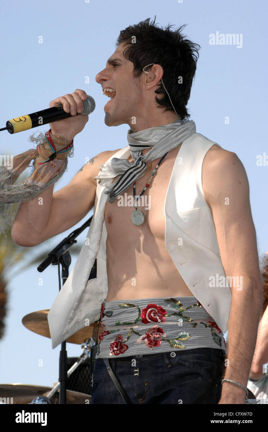 Apr. 27, 2007 Indio, CA; USA, Singer PARRY FARRELL of the band ...