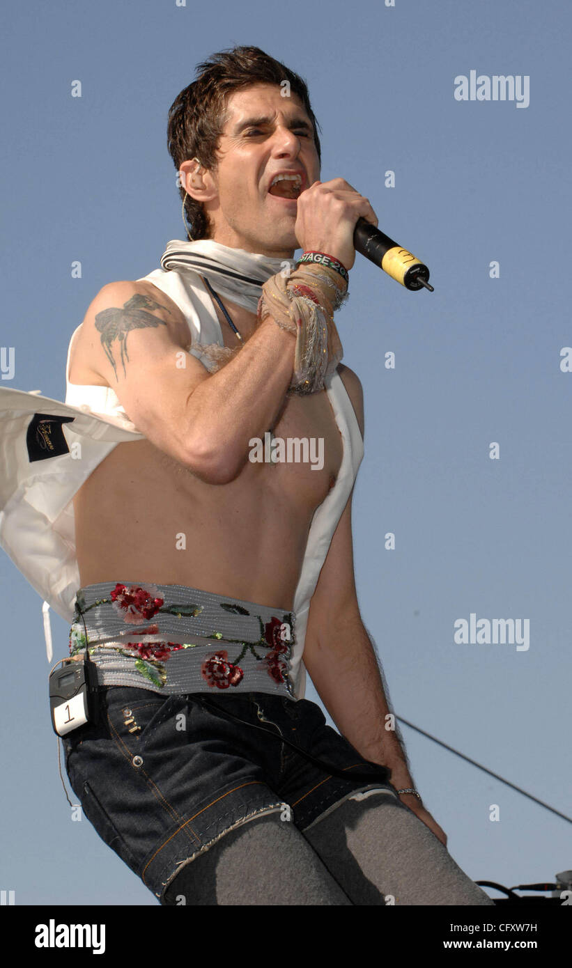 Apr. 27, 2007 Indio, CA; USA, Singer PARRY FARRELL of the band ...