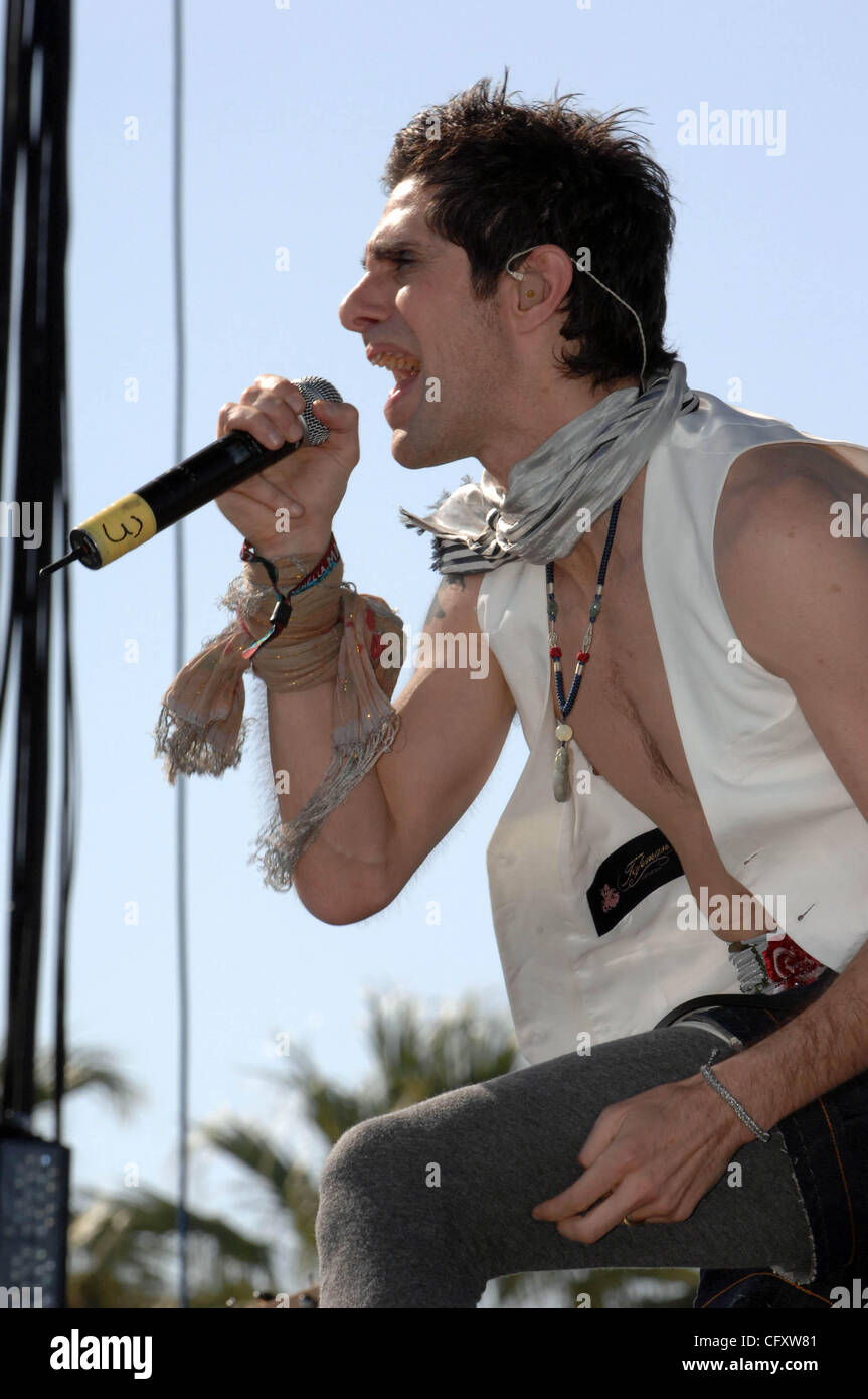Apr. 27, 2007 Indio, CA; USA, Singer PARRY FARRELL of the band ...