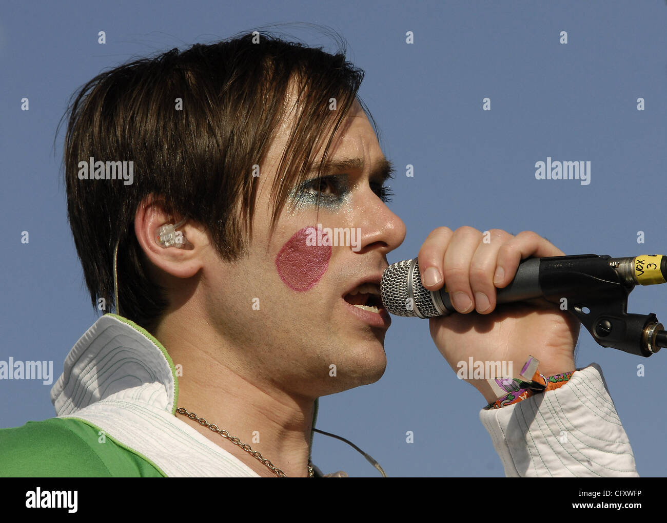 Kevin barnes musician hi-res stock photography and images - Alamy