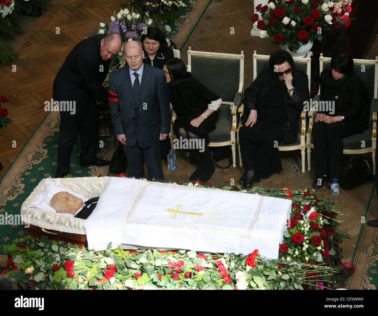 Russian cellist and conductor Mstislav Rostropovich has died at the age ...