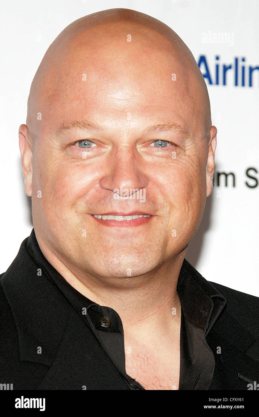 Apr 29, 2007 - Burbank, CA, USA - Actor MICHAEL CHIKLIS during arrivals ...