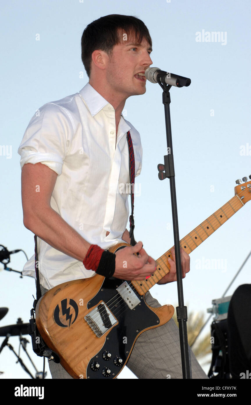 Apr 29, 2007 Indio, CA; USA, Singer/Guitarist DAN GILLESPIE of the band ...