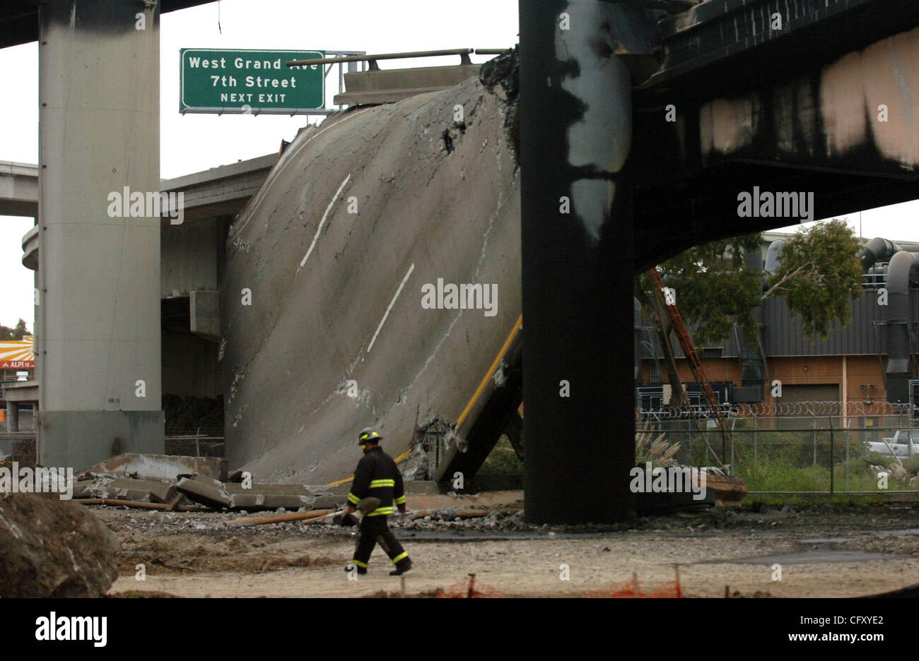 A collapsed ramp from eastbound Interstate 80 to eastbound Interstate ...