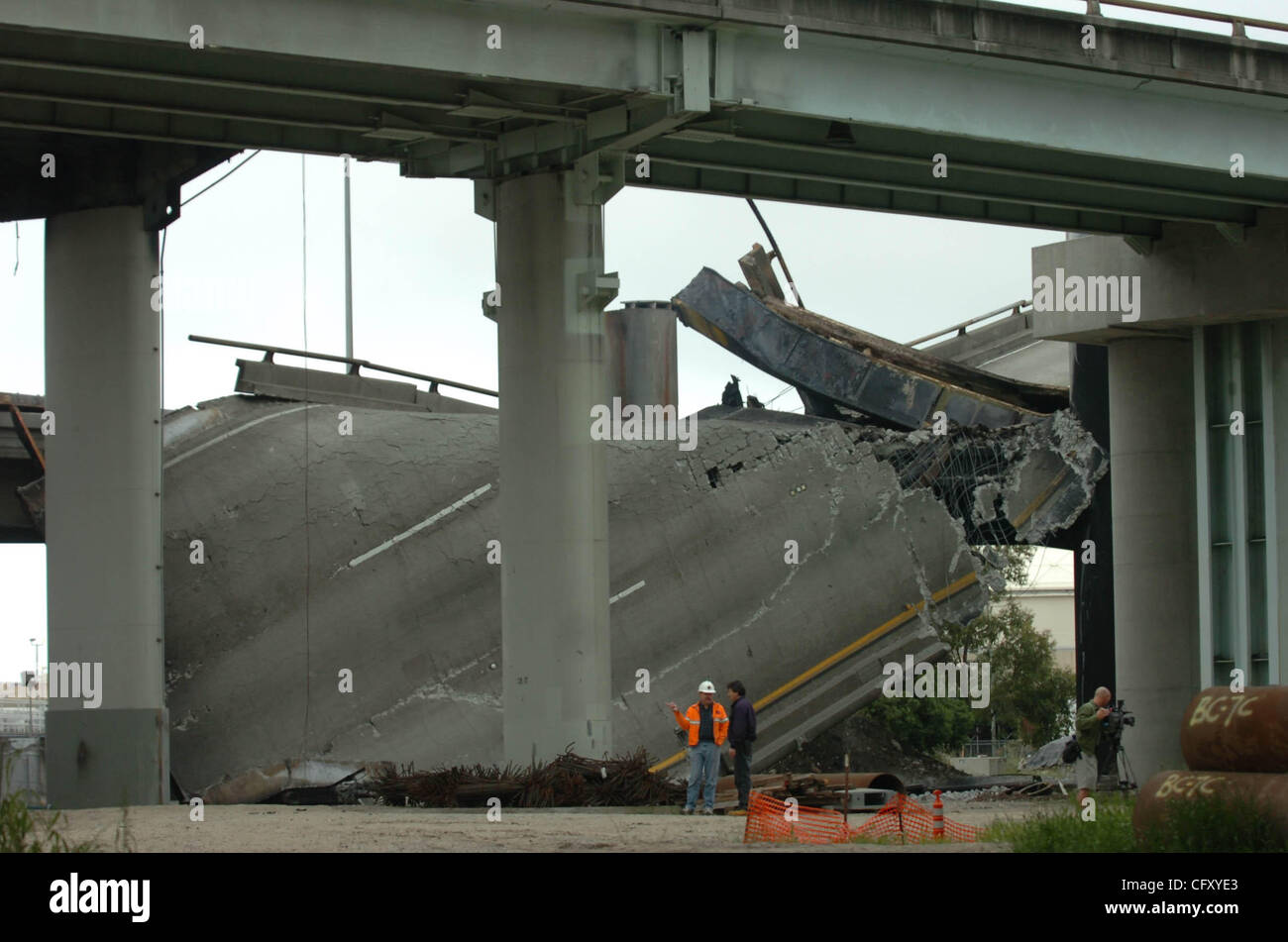 A collapsed ramp from eastbound Interstate 80 to eastbound Interstate ...