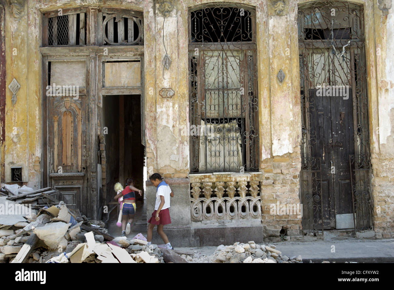 Cuba Hospital High Resolution Stock Photography and Images - Alamy