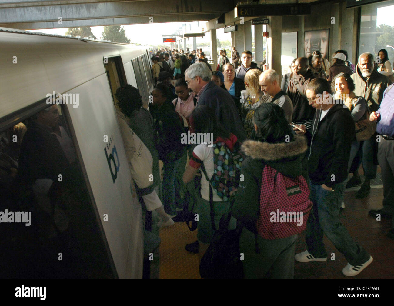 880 collapse hi-res stock photography and images - Alamy