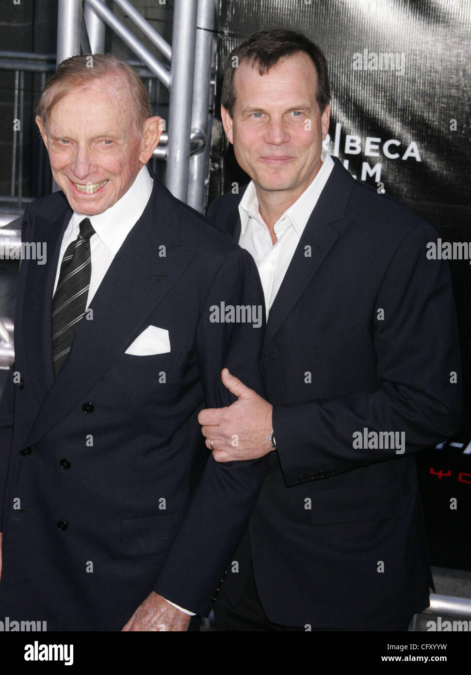 Apr 30, 2007 - Queens, NY, USA - Actor BILL PAXTON (R) and his father ...