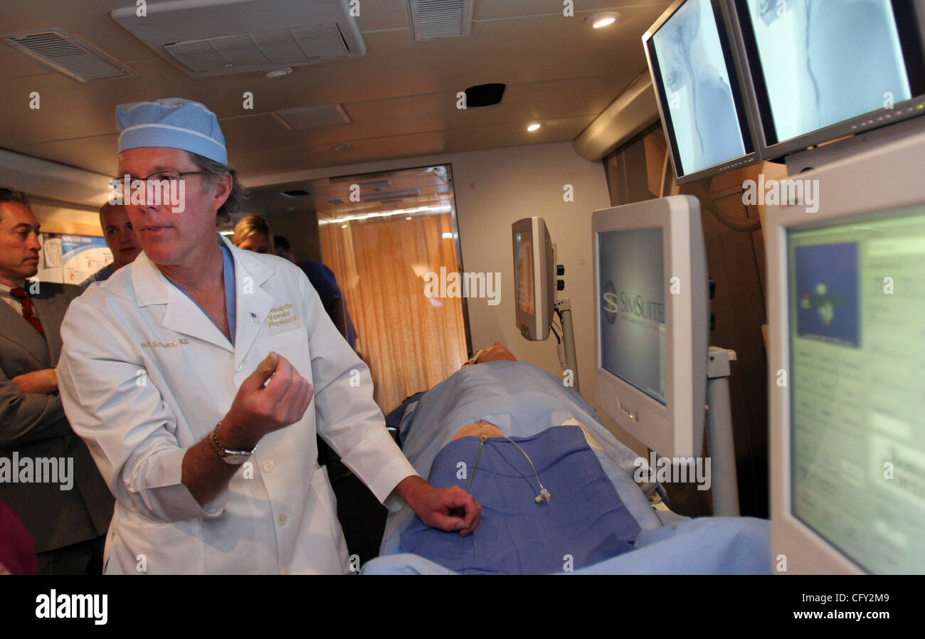 Dr. Scott Schultz explained how the Boston Scientiific simulator worked ...