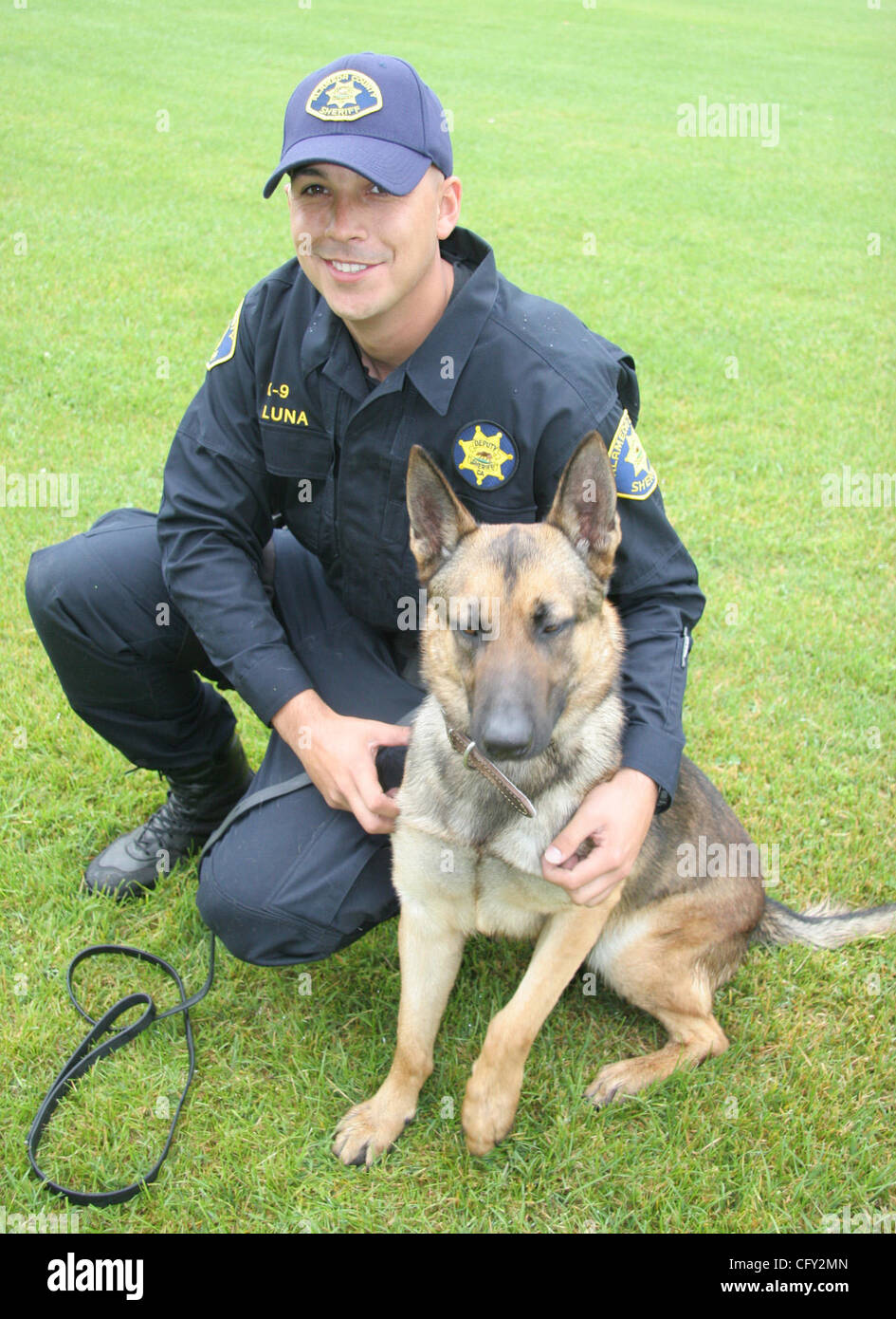 Alameda County Sheriff deputy Jason Luna and his bomb-sniffing dog, Rex ...