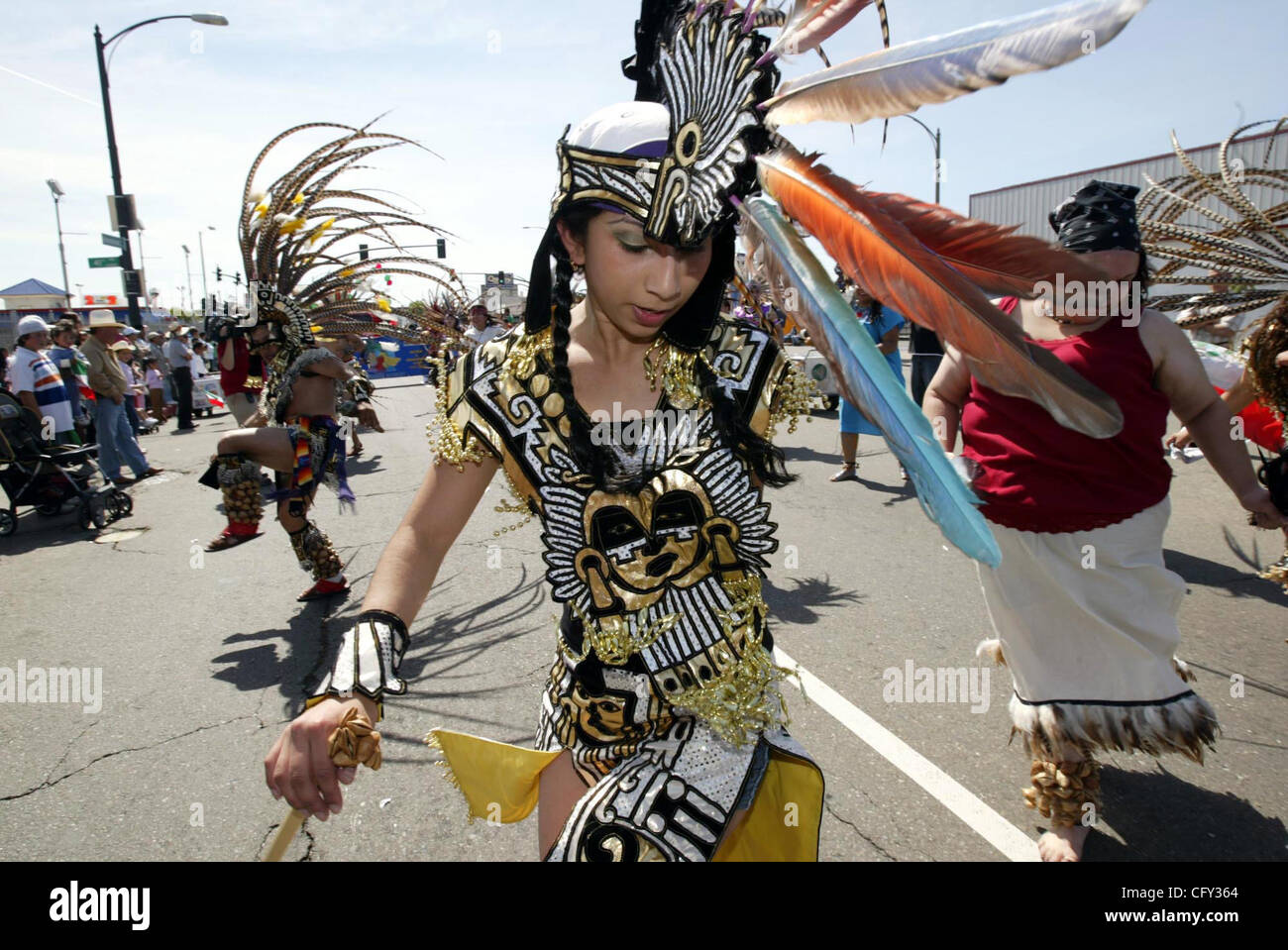 Neydi Alvarez and members of Mixcoathl Anahuac Aztec dancers of San ...