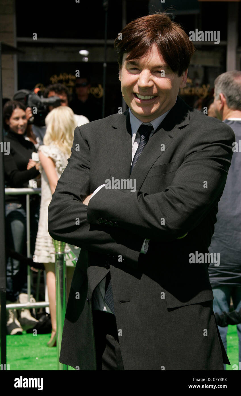 May 6, 2007 - Westwood, California, USA - Actor MIKE MYERS at the ...