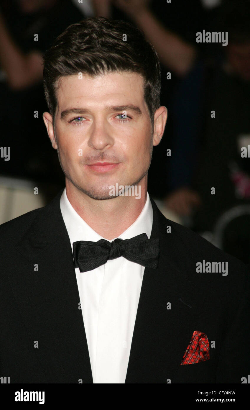 May 07, 2007 - New York, NY, USA - Singer ROBIN THICKE at the Costume ...