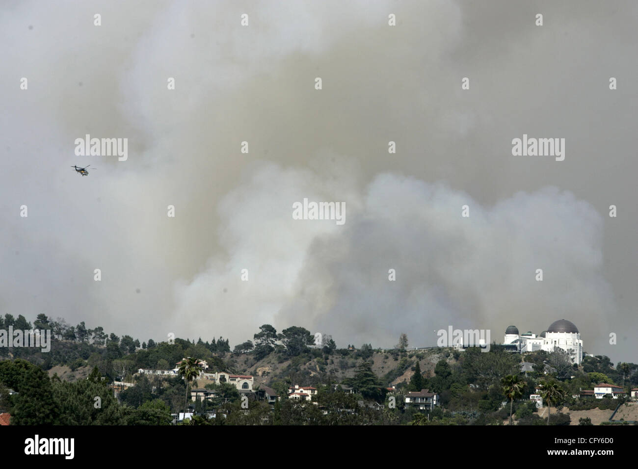 May 08, 2007 - Los Angeles, CA, USA - A brush fire gets out of control ...