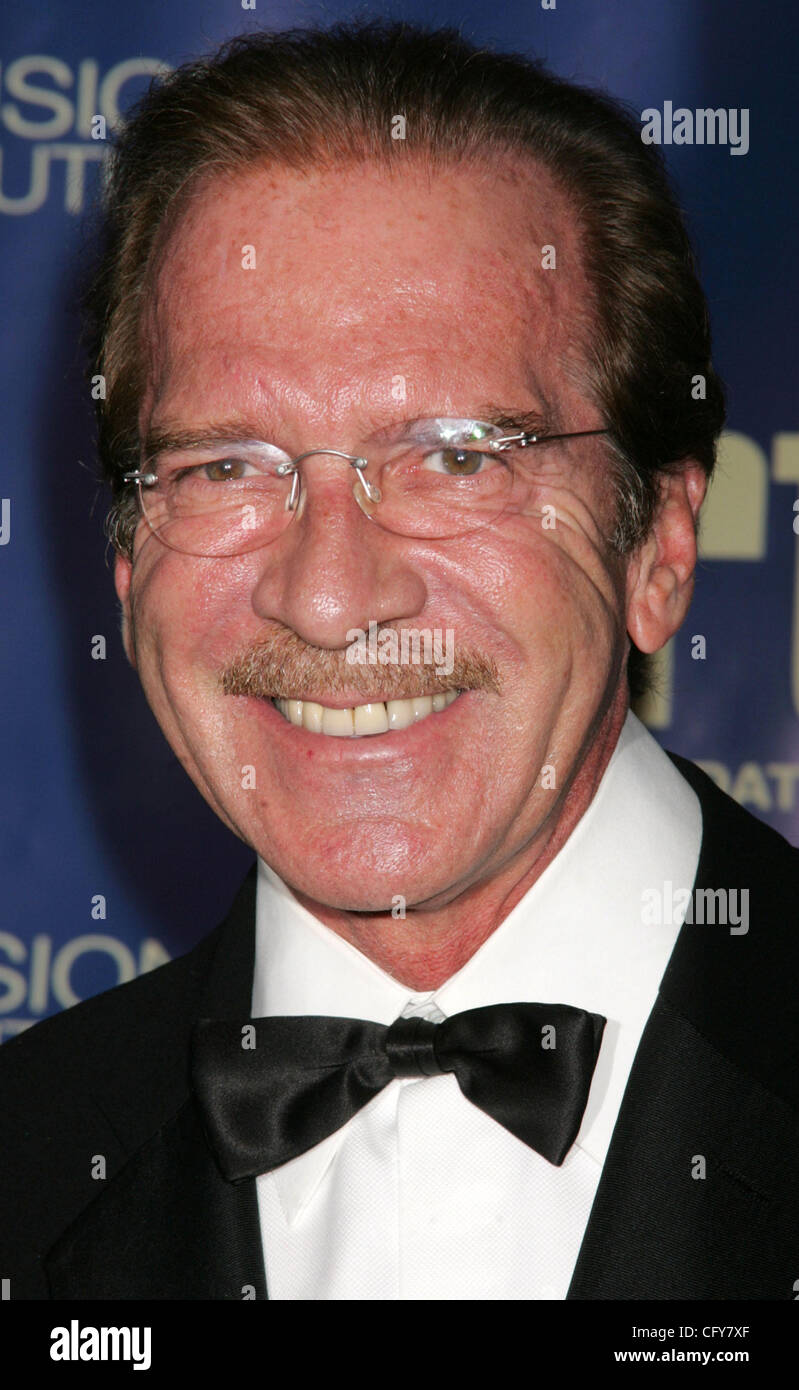 May 10, 2007 - New York, NY, USA - Entertainment reporter PAT O'BRIEN ...