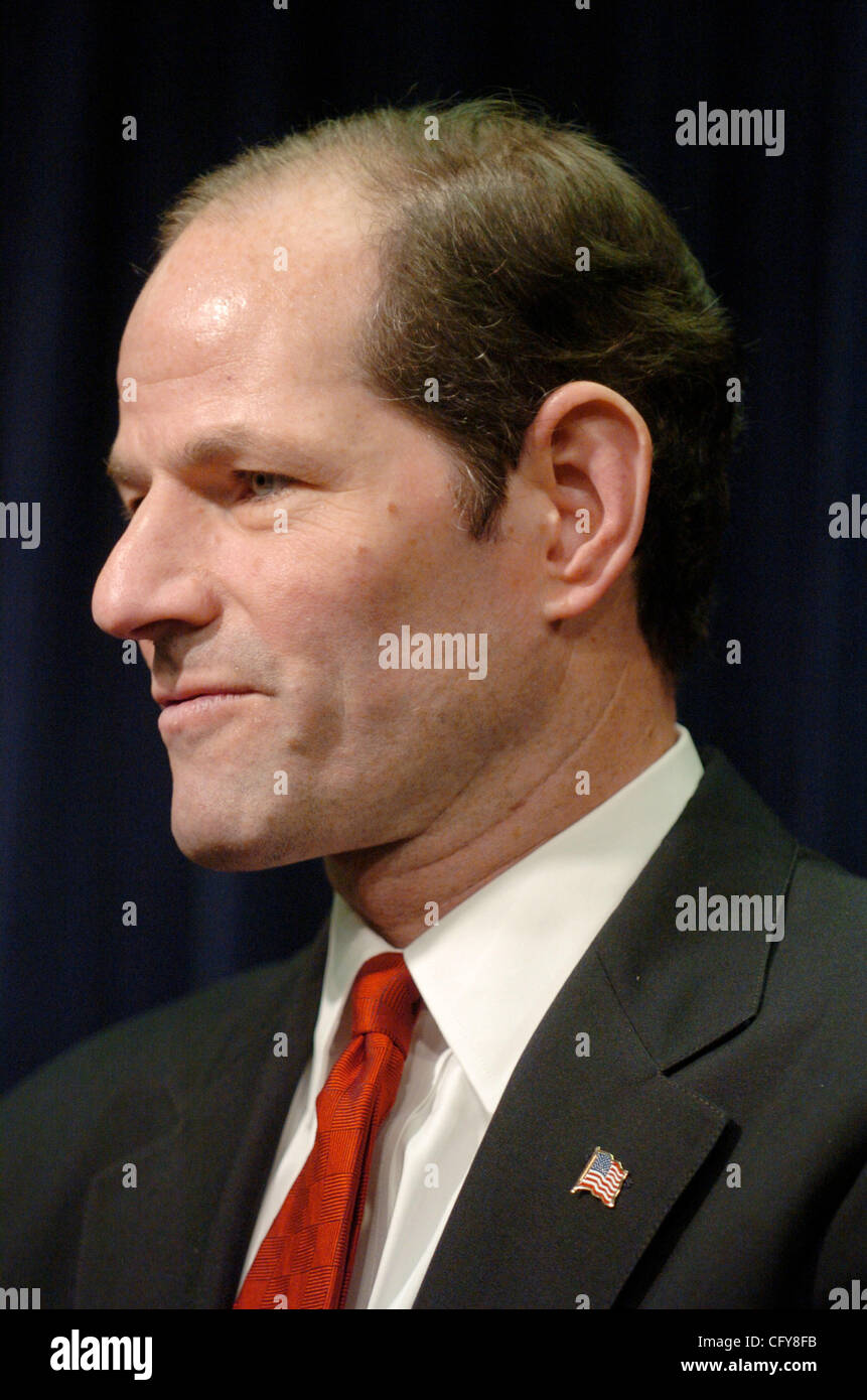 Governor-elect Eliot Spitzer speaks as he and Lieutenant Governor-elect ...