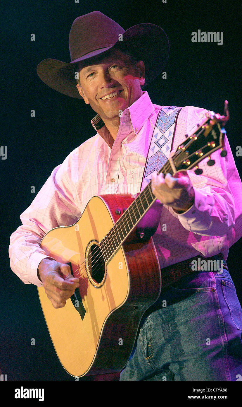 George strait hi-res stock photography and images - Alamy