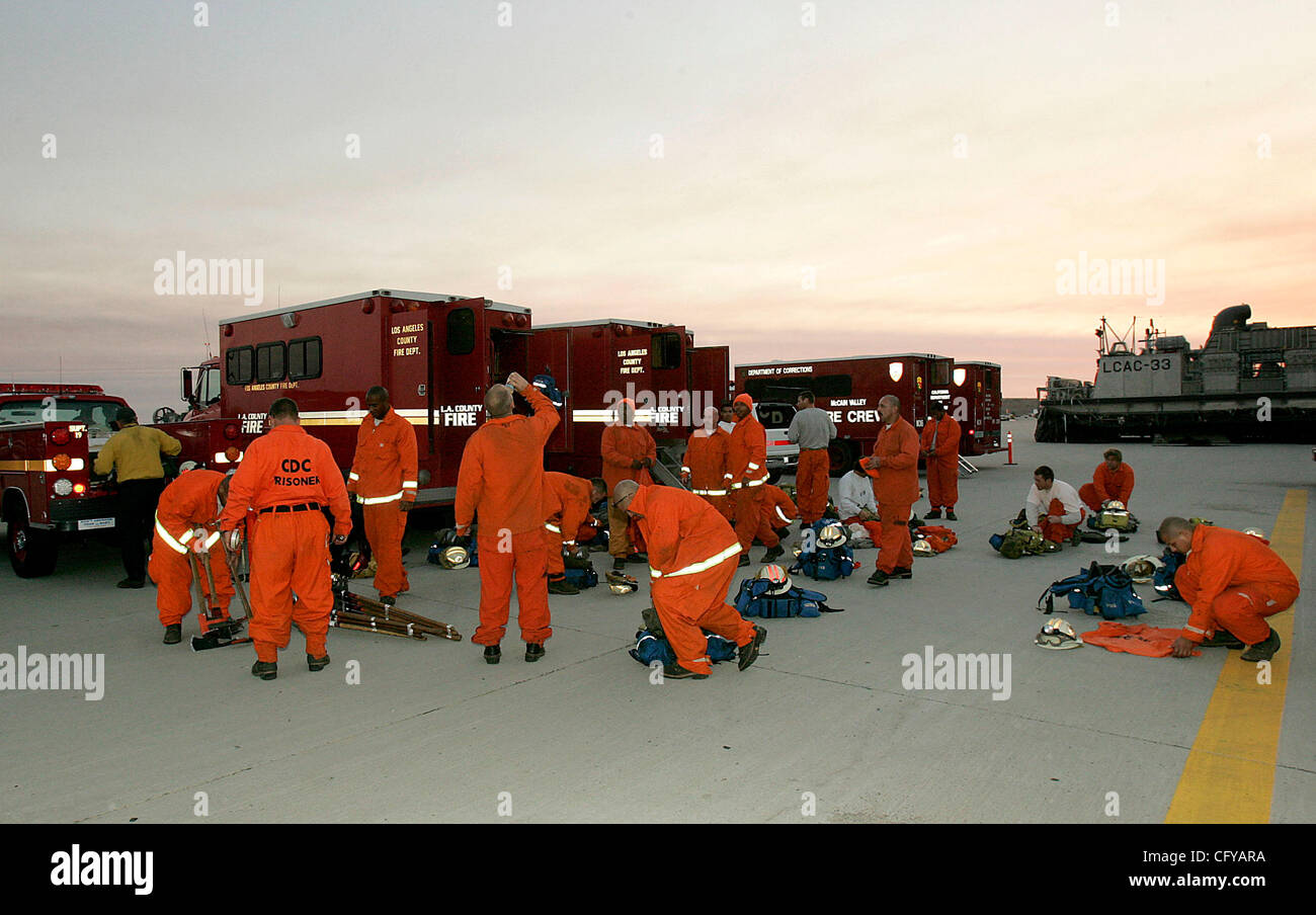 Thursday, May 10, 2007, Camp Pendleton, California, USA Inmate fire ...