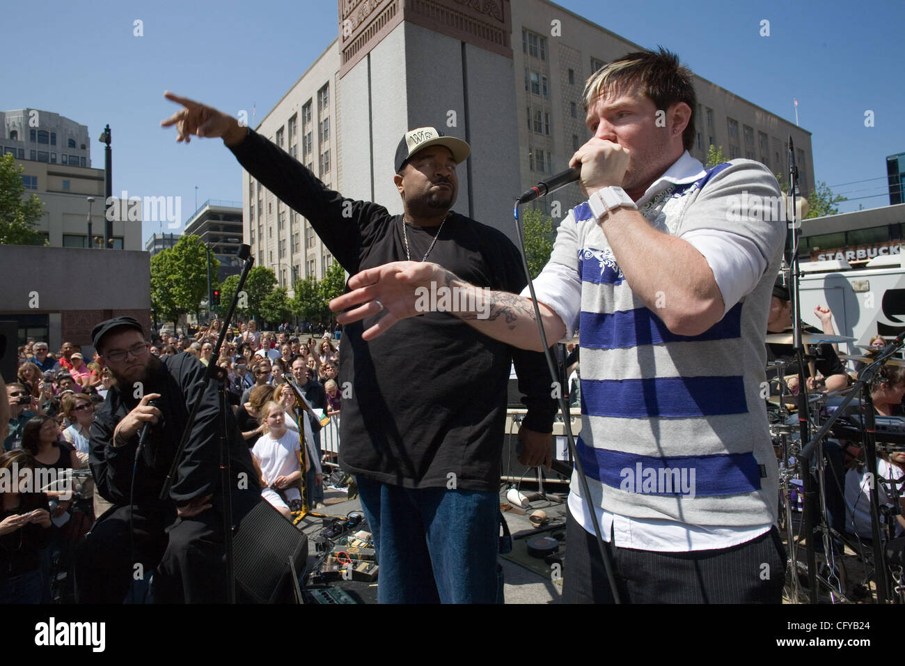 American Idol Blake Lewis Returns home for a short break. He is now in ...