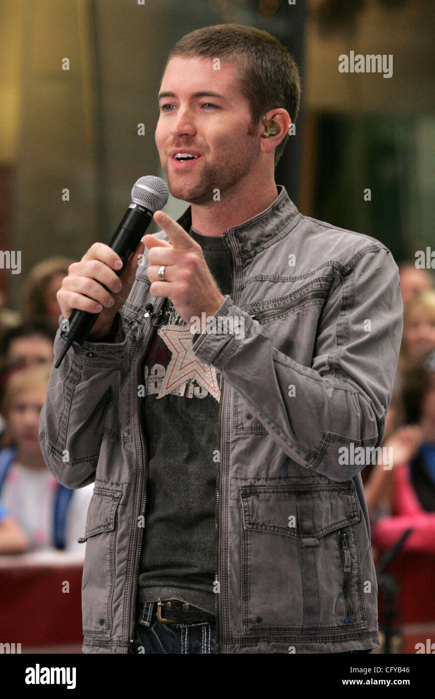 May 11, 2007 - New York, NY, USA - Singer JOSH TURNER at the 'Today ...