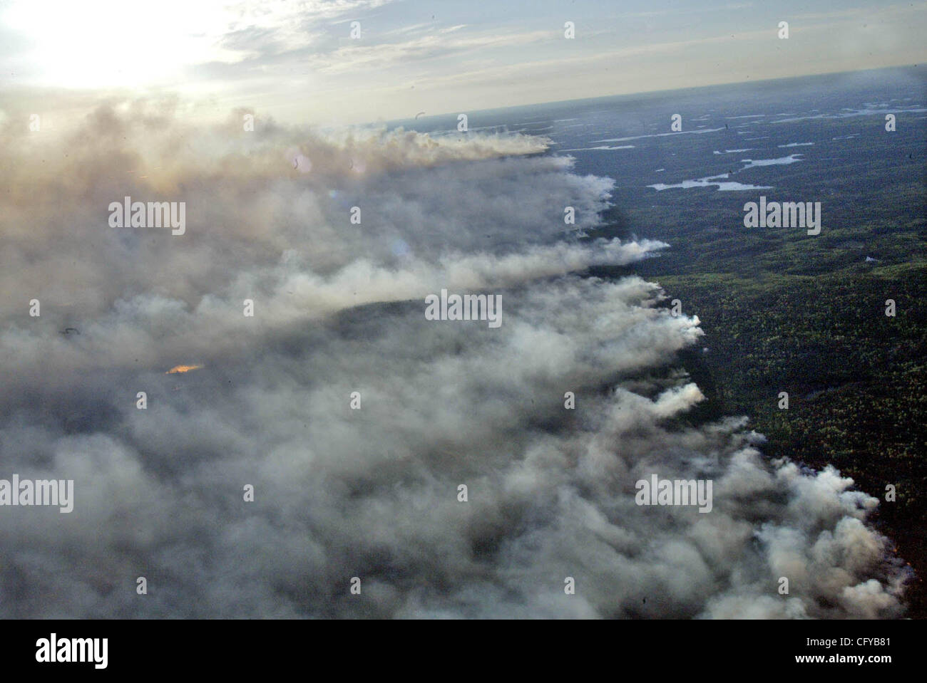 05/10/07.Assign# 110756 - Ham Lake Fire - Fire burns around Gunflint ...