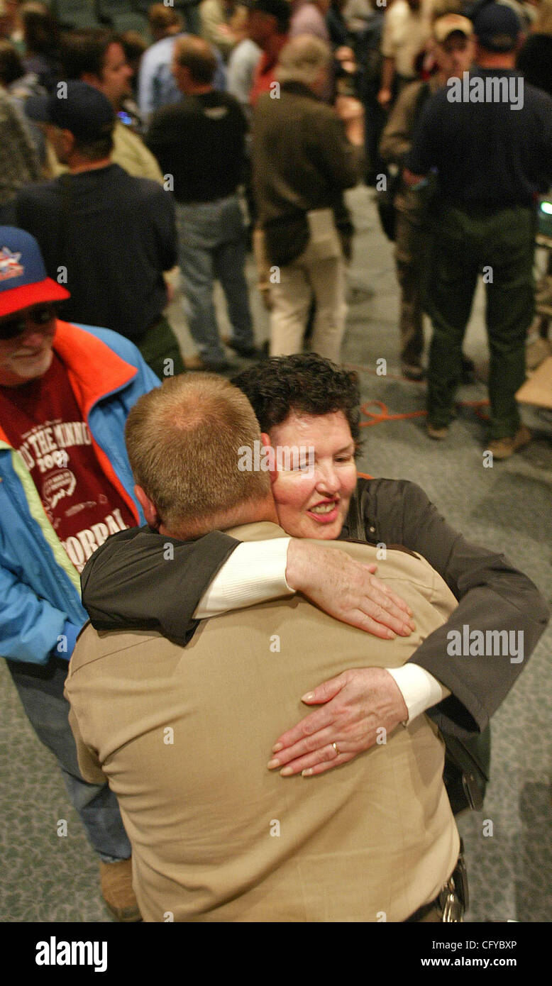 05/10/07.Assign# 110757 - Ham Lake Fire - Concerned citizens and ...