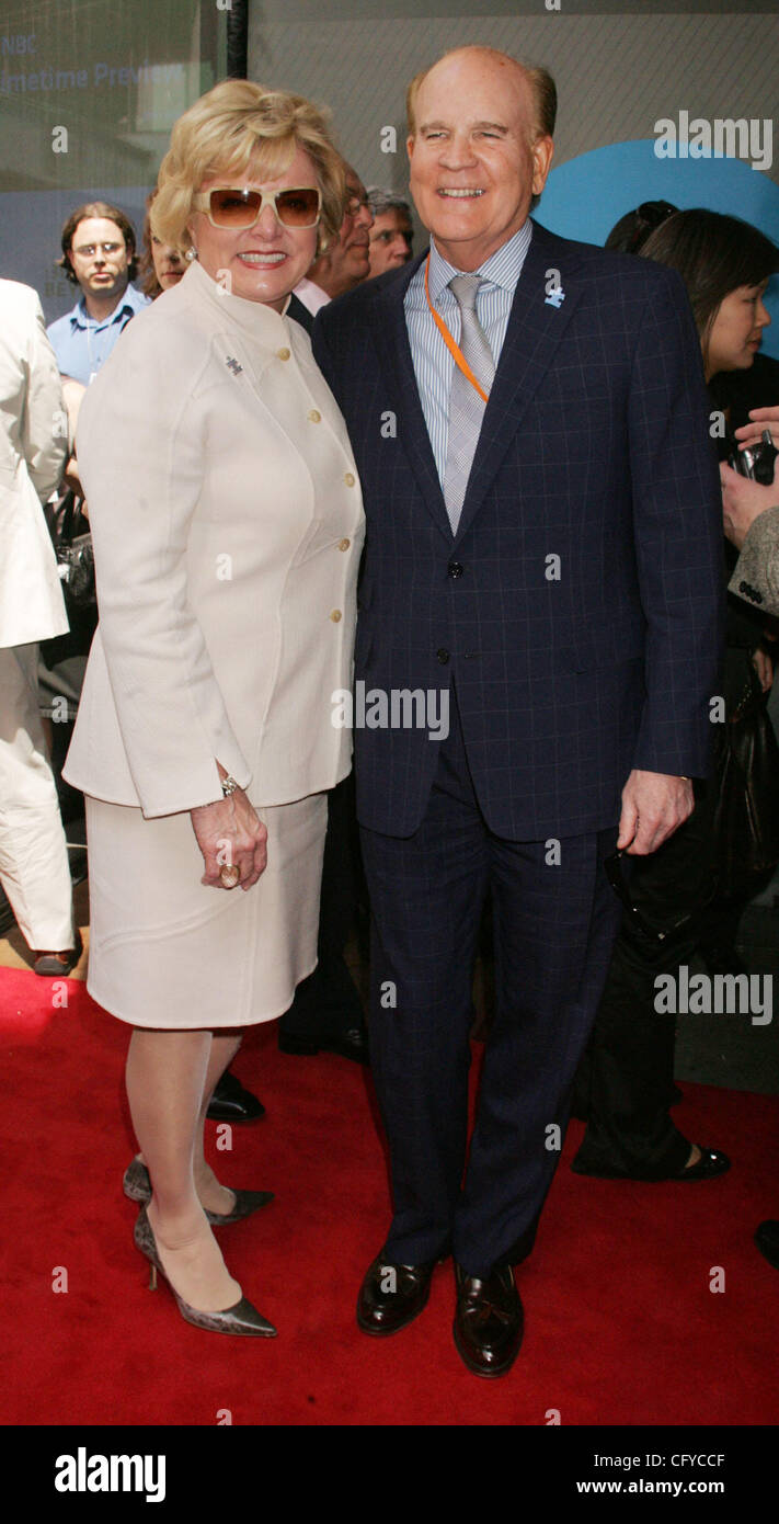 May 14, 2007 - New York, NY, USA - SUZANNE WRIGHT and BOB WRIGHT at the ...