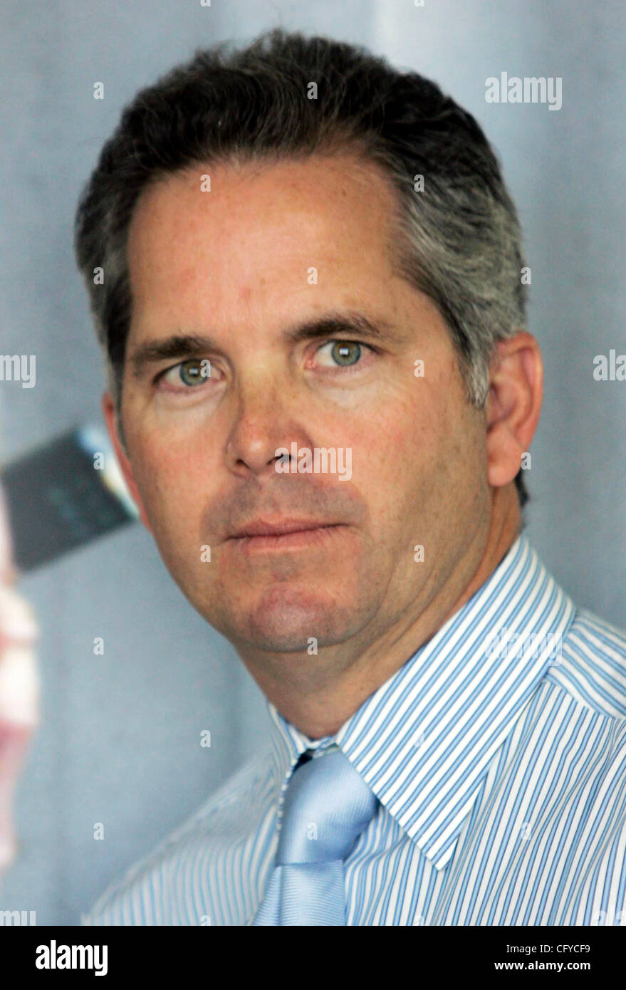 Sports networks hi-res stock photography and images - Alamy