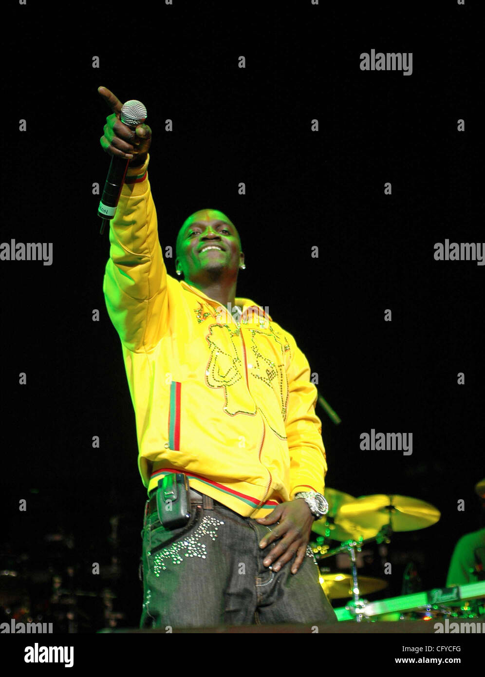 R & B singer, Akon, performing at the Walnut Creek Amphitheater in ...