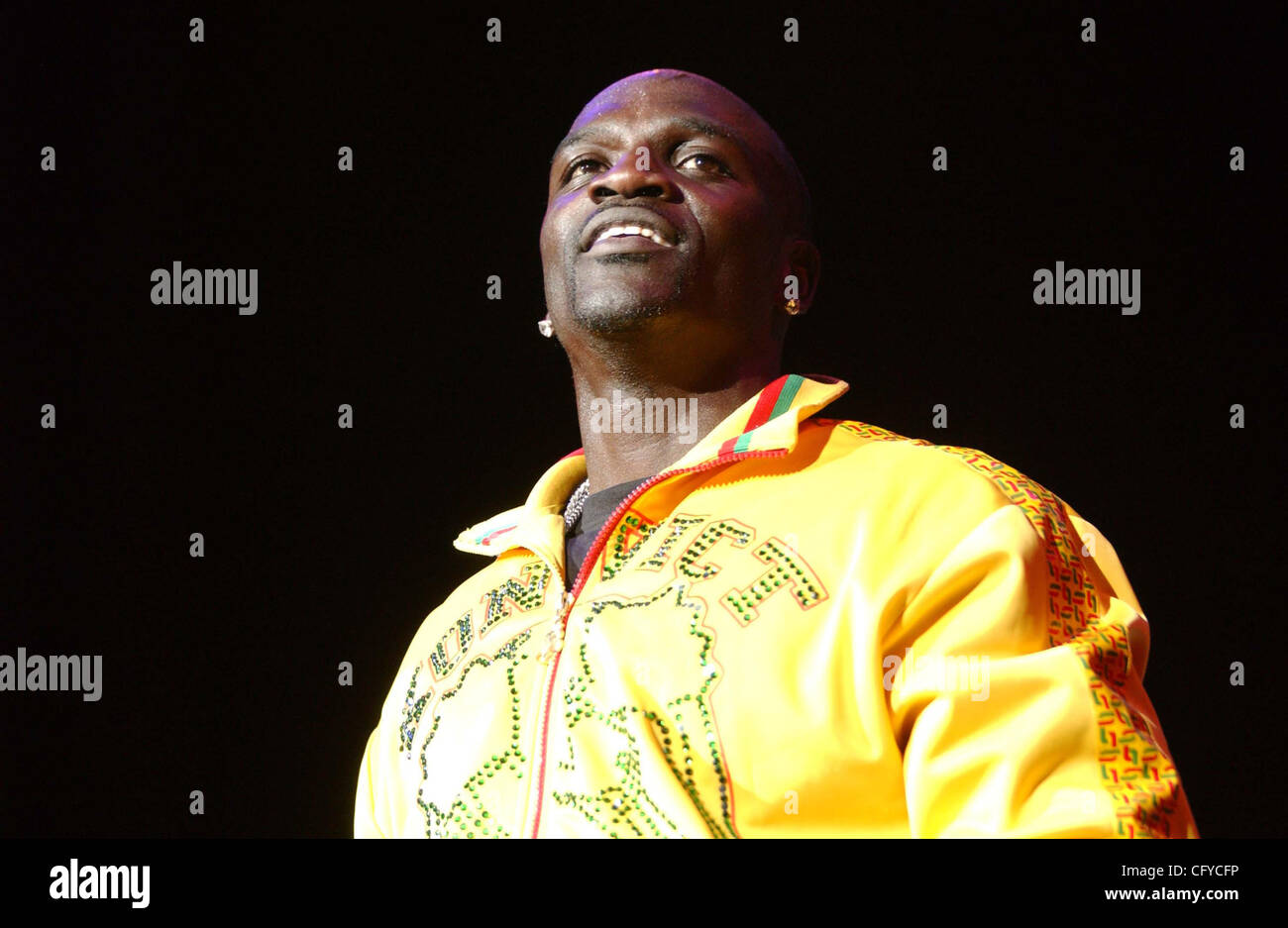 R & B singer, Akon, performing at the Walnut Creek Amphitheater in ...