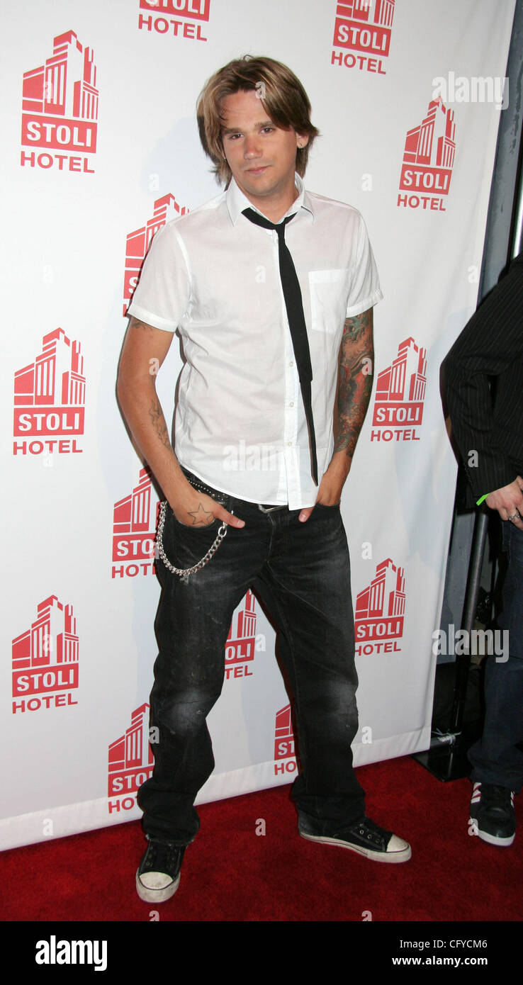 May 15, 2007 - Hollywood, CA, USA - SEAN STEWART arriving at the 'Sons ...