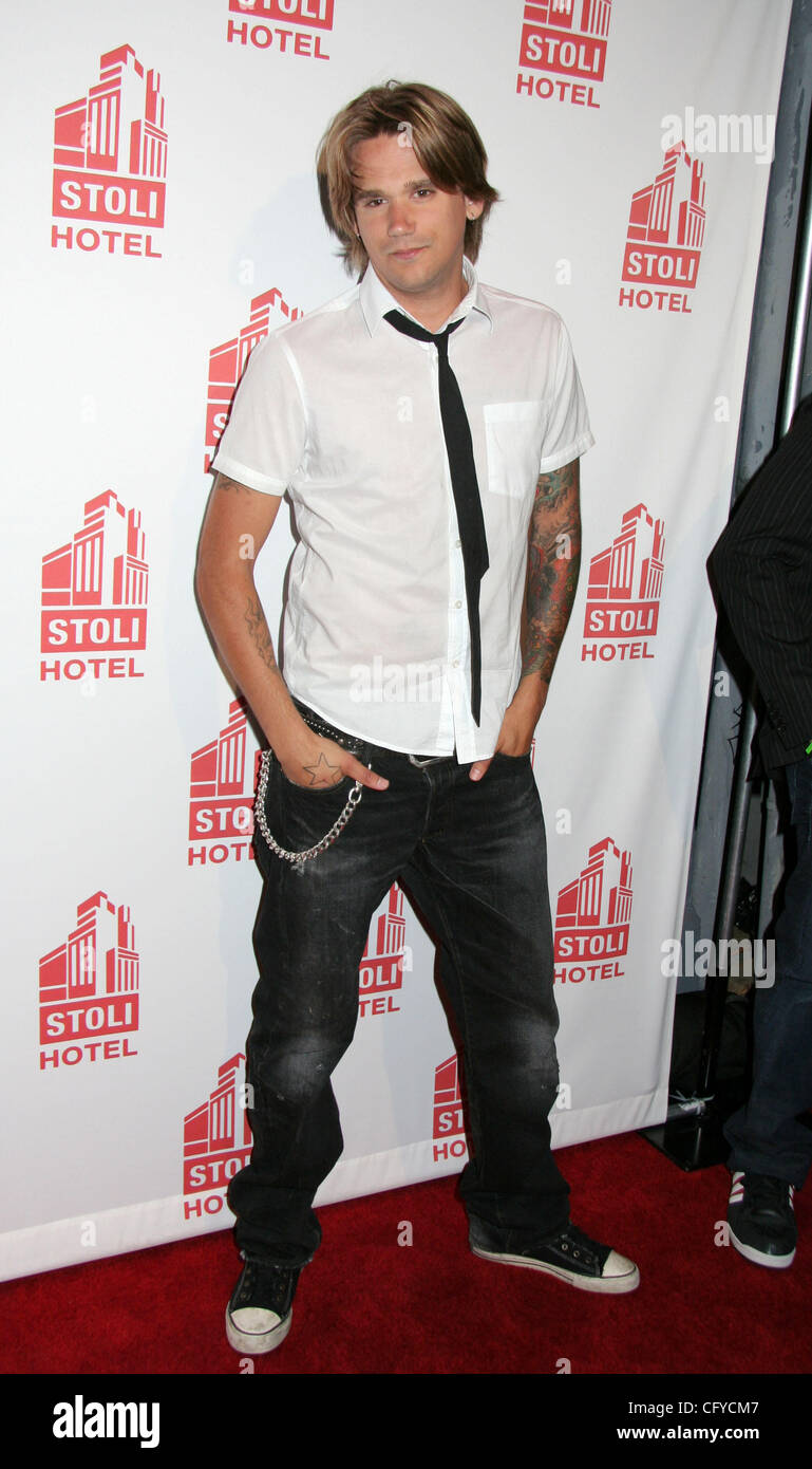 May 15, 2007 - Hollywood, CA, USA - SEAN STEWART arriving at the 'Sons ...