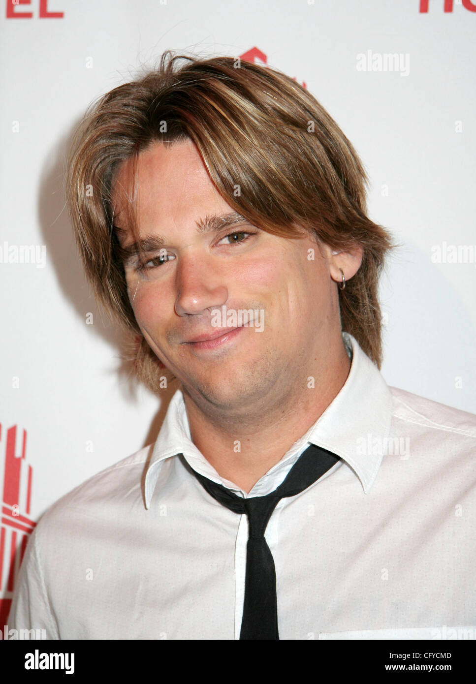 Sean Stewart Sophia Mondi