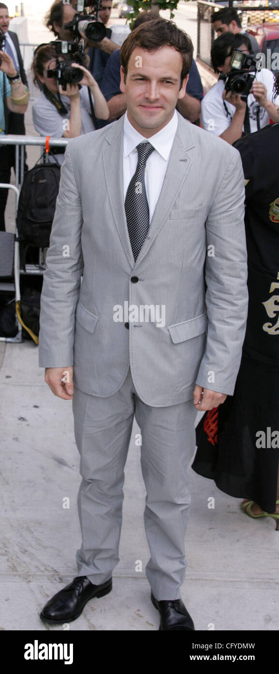 May 15, 2007 - New York, NY, USA - Actor JONNY LEE MILLER at the ...