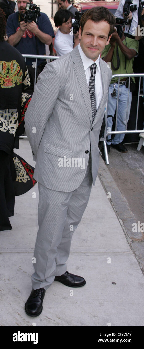 May 15, 2007 - New York, NY, USA - Actor JONNY LEE MILLER at the ...