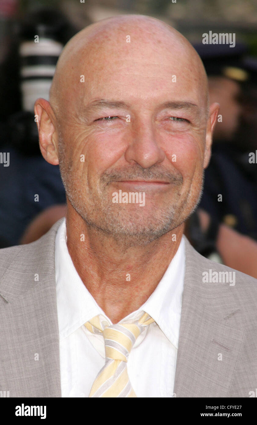 May 15, 2007 - New York, NY, USA - Actor TERRY O'QUINN at the arrivals ...