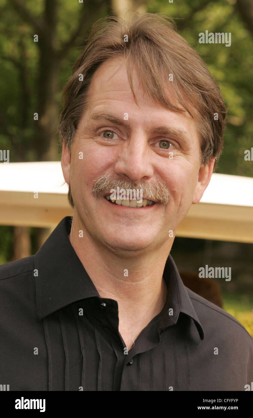 May 17, 2007 - New York, NY, USA - Actor JEFF FOXWORTHY at the arrivals ...